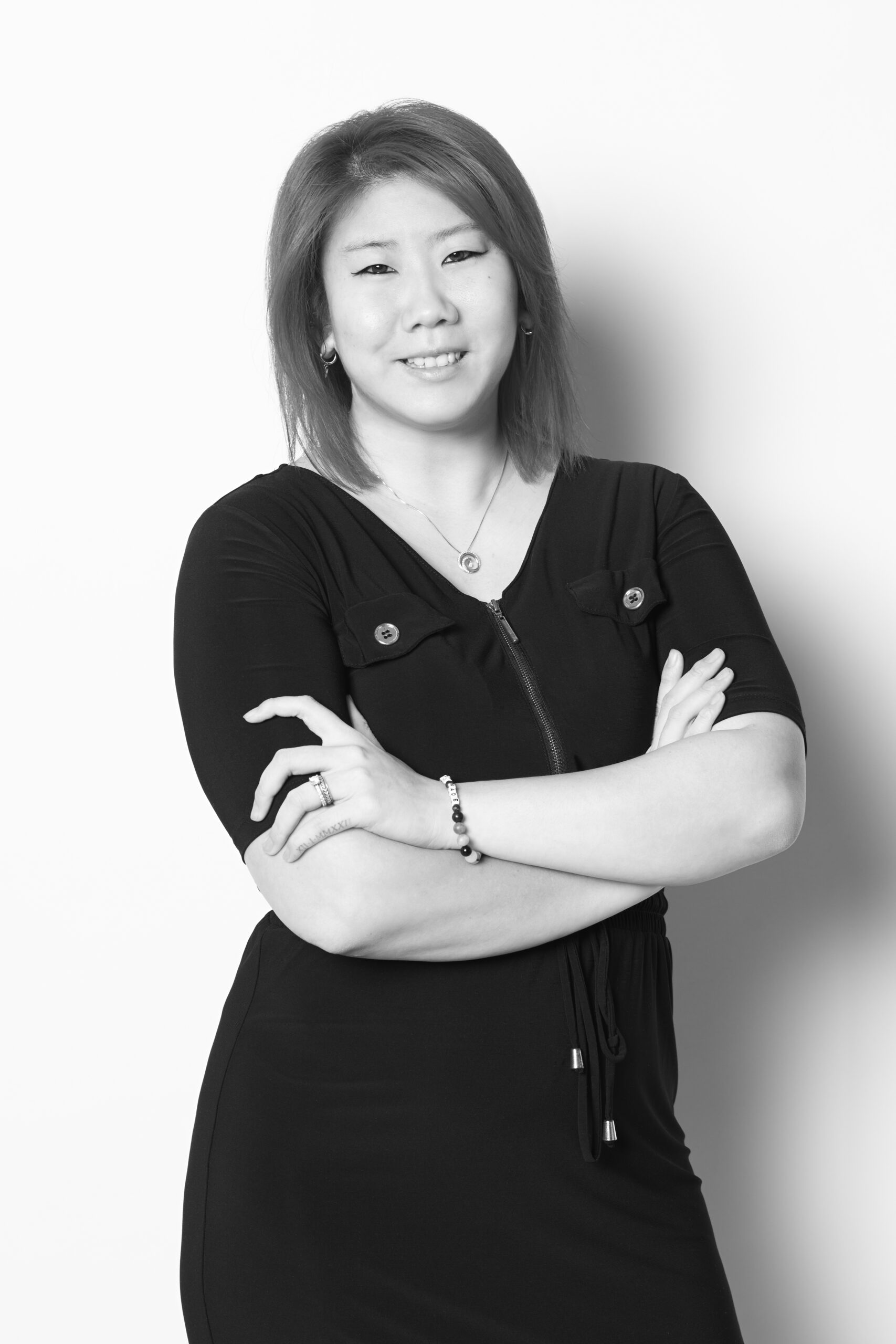 Diana Raflores - Bang Salon